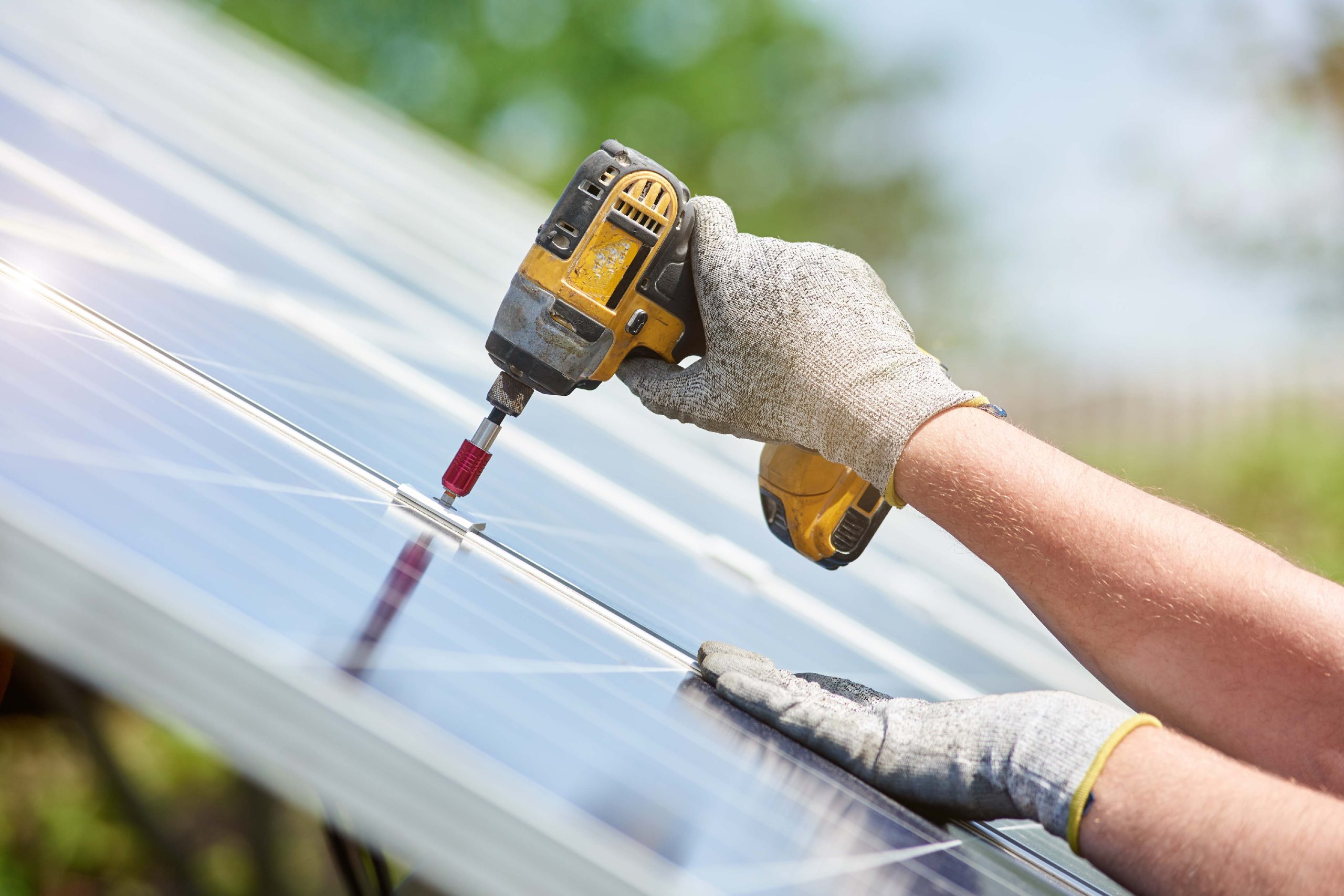 Four Things to Consider Before Taking on a Solar Project on Your Own ...