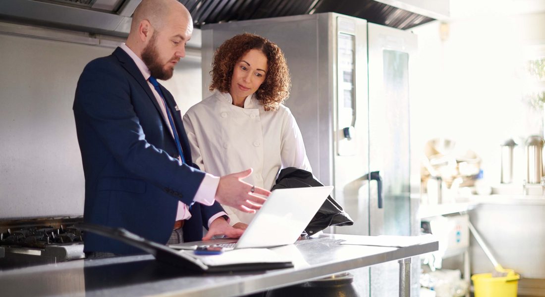 Why Small Businesses Thrive When They Go Local: The Power of Community ...